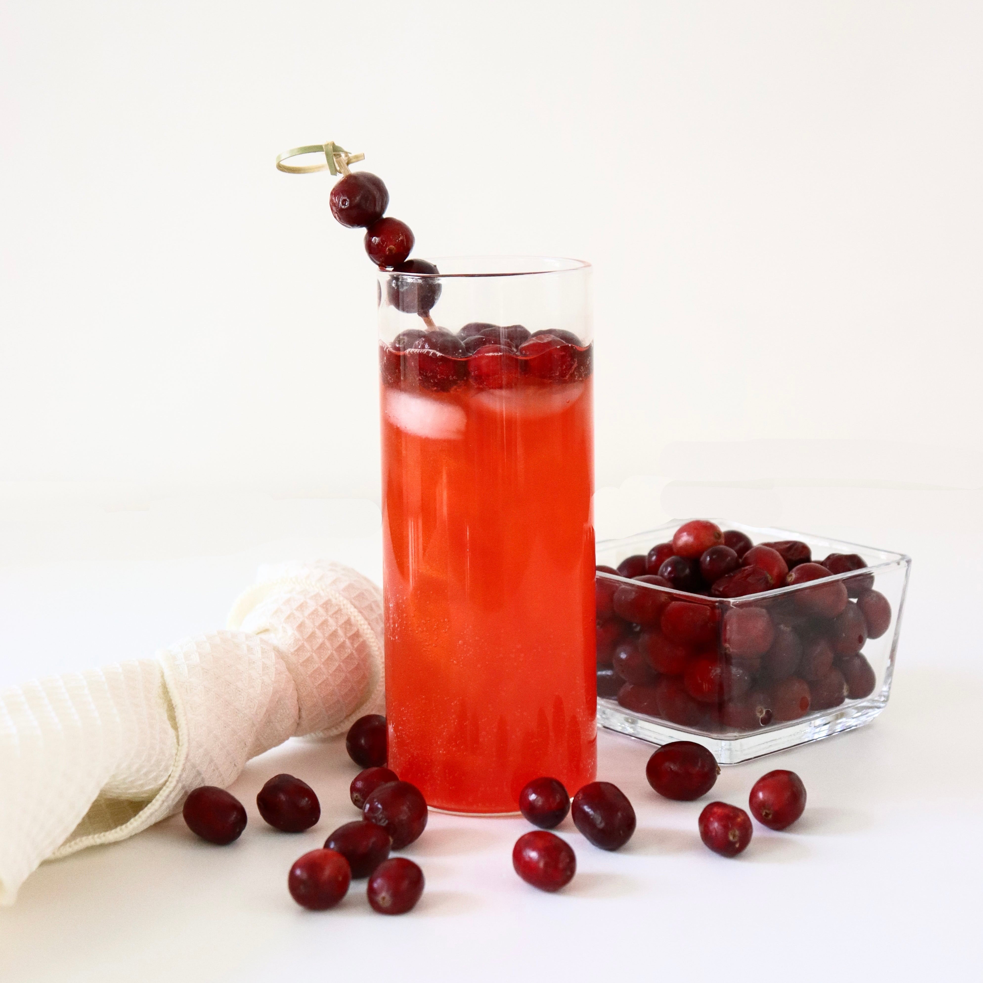 OH SO CRANBERRY - COCKTAIL BOMB – live.cocktailbombshop.ca